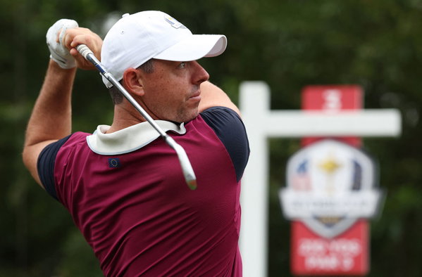 Rory McIlroy approves after being brutally heckled by unruly golf fan ...