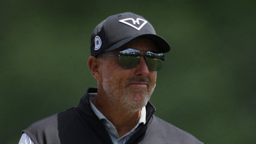 Phil Mickelson announces latest LIV Golf signing | Golfmagic